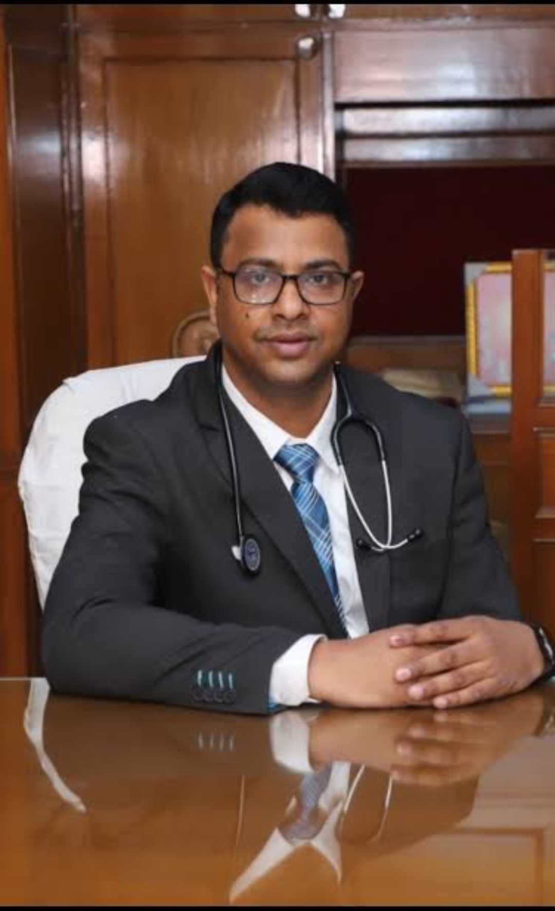 Book Pulmonologist Appointment. Book Doctor Counsultaion of Dr. Pankaj Gupta - Pulmonologist.