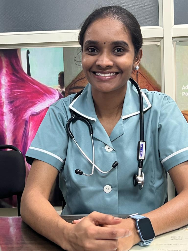 Book Orthopaedic Appointment Book Doctor Counsultaion Of Dr Roopa