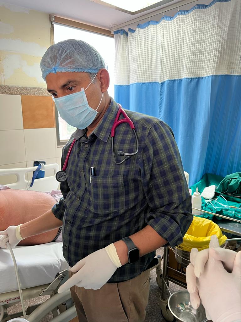 Book Pulmonologist, respiratory medicine Appointment. Book Doctor Counsultaion of Dr. Vijayant ...