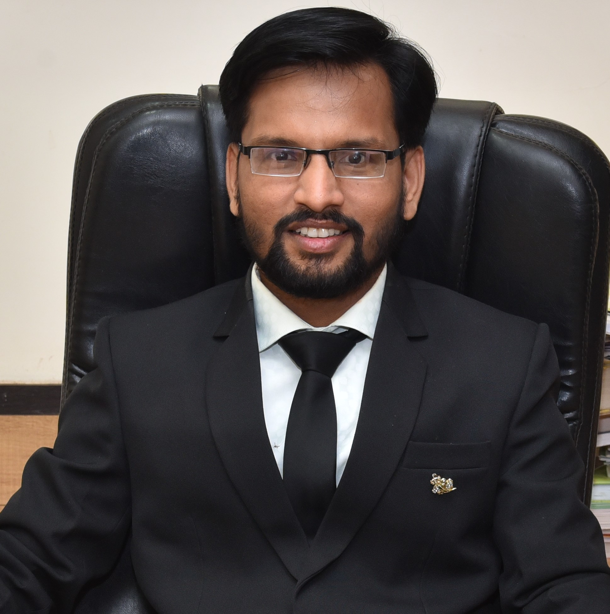 Dr. Chandrashekhar Nikam - ayurveda specialist in dhule maharashtra ...