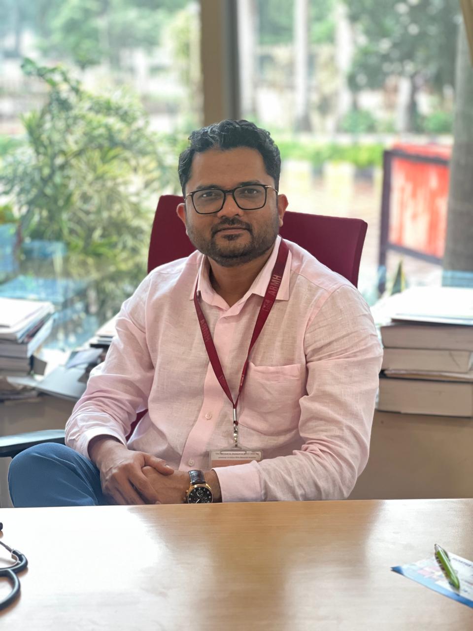 Book Pediatrician Appointment. Book Doctor Counsultaion of Dr. Tushar Adkar - Pediatrician.