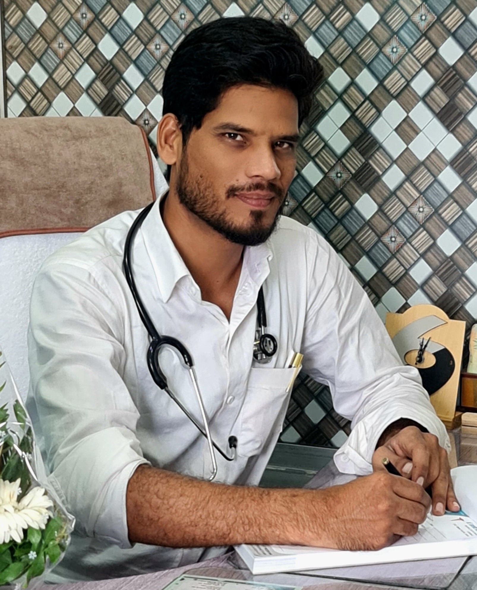 Book general physician, ayurveda specialist Appointment. Book Doctor Counsultaion of Dr. SAJID ...